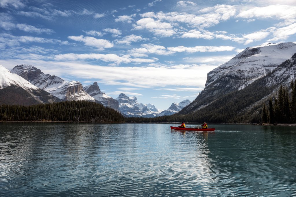 Der Maligne Lake - Malerischer See im Jasper Nationalpark