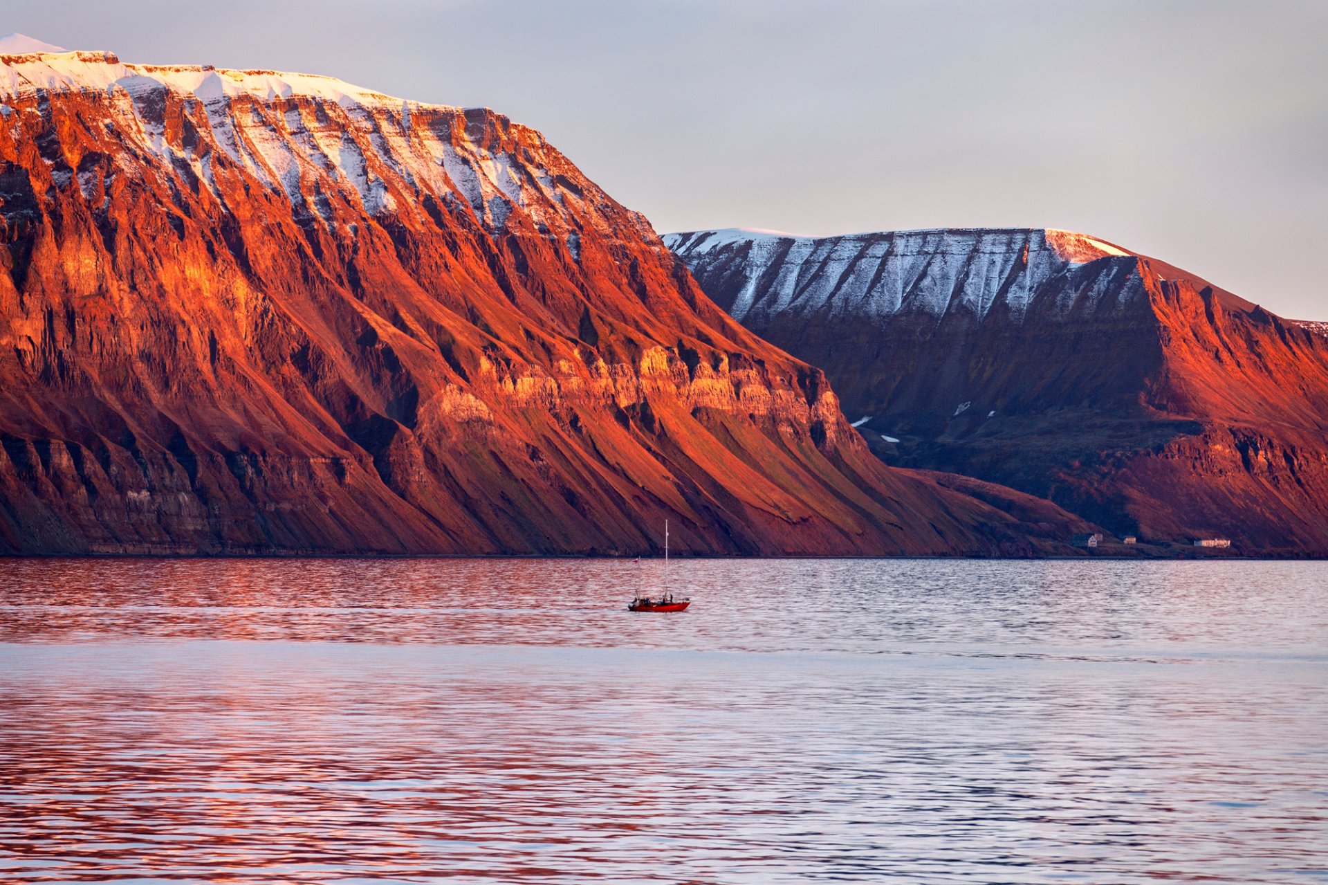 Spitzbergen – Abenteuer am Rande der Arktis erleben